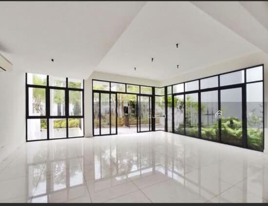Zero-Lot Bungalow for Sale in Ampang (Kuala Lumpur) - Mandy Khoo