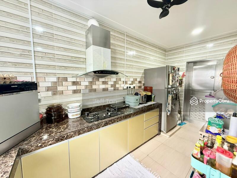 Jalan rimbun, taman serimbun, iskandar puteri, bukit indah, 2 sty ...