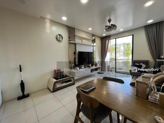 The WaterEdge (Pinggiran Air), Jalan Persiaran Senibong, Permas Jaya ...