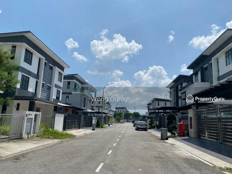 Mutiara Ma Mutiaras Mas, Taman Mutiara Mas, Mutiara Rini, Skudai, Johor ...