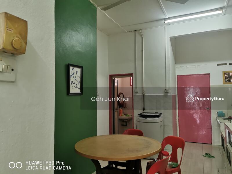 Single Storey Terrace @ Taman Bunga Raya / Jalan Teratai 3, Jalan ...