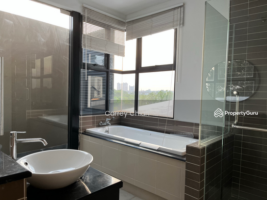 Terrace house at Lake Edge, Jalan LE 3, Lake Edge, Puchong, Selangor, 4 ...