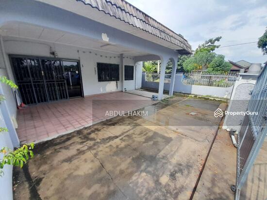RENOVATED & HUGE SINGLE STOREY TERRACED END LOT SEKSYEN 17 SHAH ALAM ...