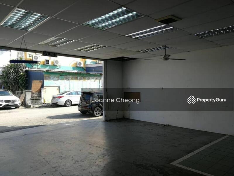 Terrace factory at Kawasan Perindustrian Balakong, Kawasan ...