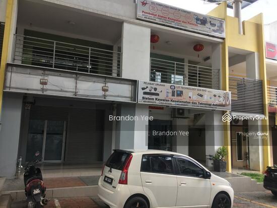 Ground Floor Shop, Putra Walk, Taman Equine, Bandar Putra Permai, Seri ...