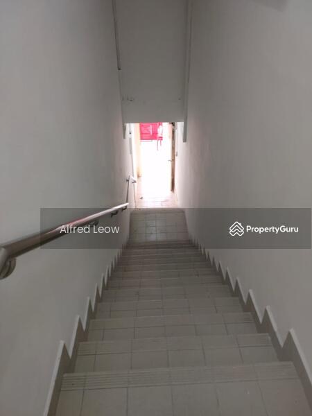 Below Market, Freehold, Hot Demand Subang Jaya 3sty Shop, 100m to SS15 ...