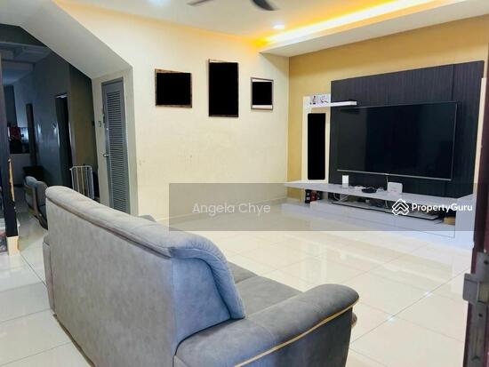 Terrace house at Taman Seri Austin, Taman Seri Austin, Tebrau, Johor, 4 ...
