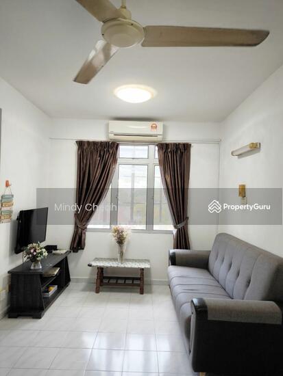 Azuria Condominium untuk Untuk Disewa - RM 1,300 /bulan (2024) | PropertyGuru Malaysia