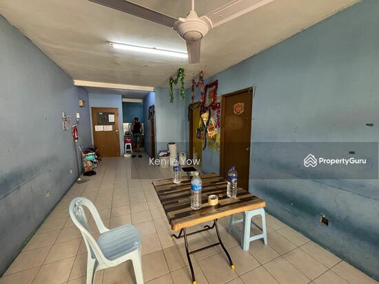 Pusat Komersial Seksyen 7, Jalan Plumbum Z 7/Z Pusat Komersial Seksyen ...