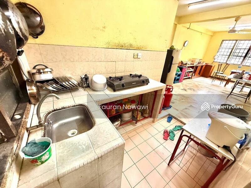 Flat PKNS Section 7, Jalan Plumbum 7/95, Seksyen 7, Seksyen 7, Shah ...