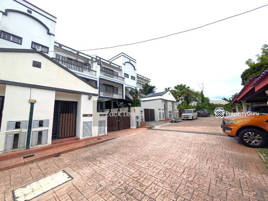 Awana Seri Mewah, Jalan Seri Mewah, Taman Bukit Mewah, Kajang, Selangor ...