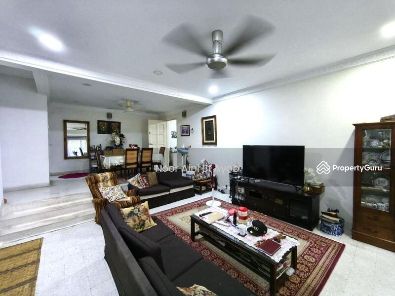 CORNER LOT Seksyen 4 Shah Alam Terrace House With 6 Rooms, Seksyen 4 ...