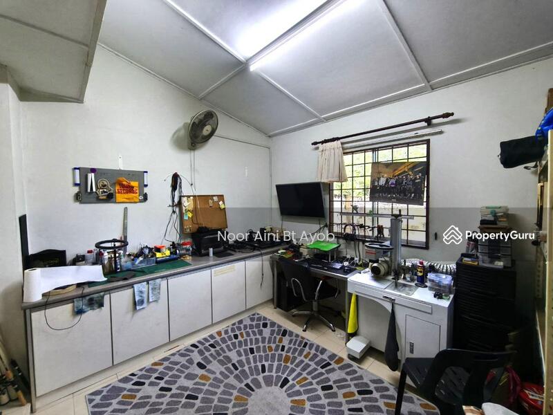 CORNER LOT Seksyen 4 Shah Alam Terrace House With 6 Rooms, Seksyen 4 ...