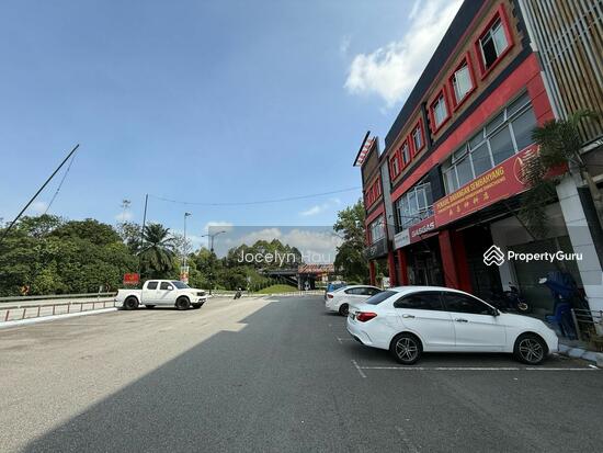 Shop at Taman Nusa Sentral, Taman Nusa Sentral, Iskandar Puteri ...