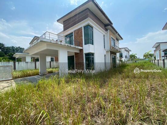 Bungalow for Sale in Alor Gajah (Melaka) - Geoffery Wee