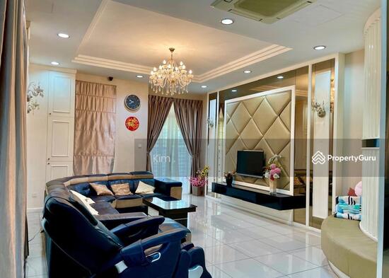 Bungalow for Sale in Parit Besar (Batu Pahat) - Kim