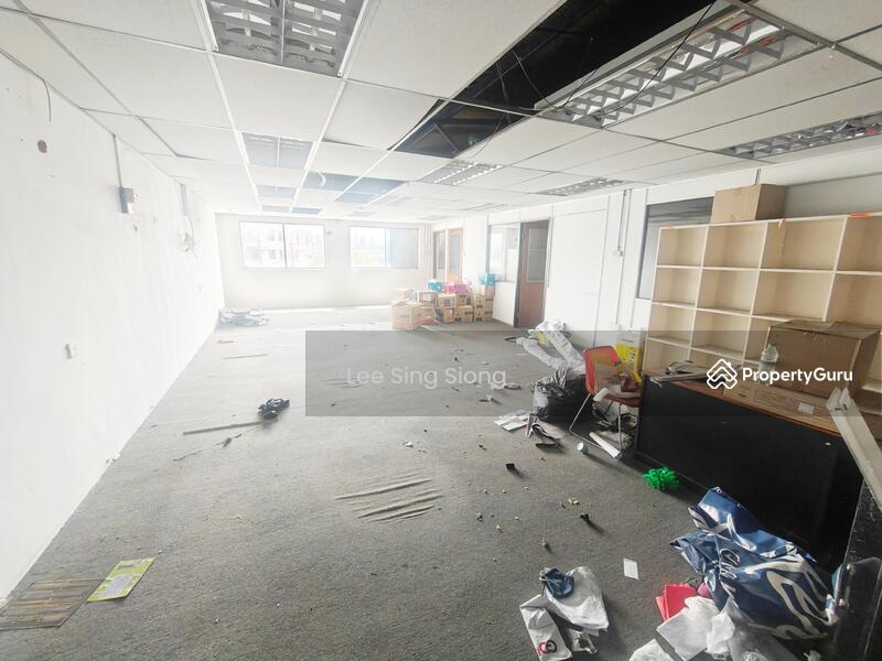 Factory for Rent in Taman Industri Bolton (Batu Caves) - Lee Sing Siong