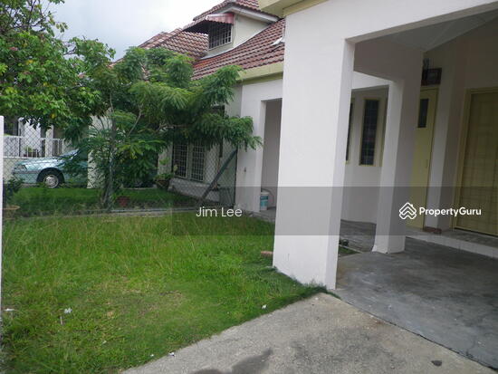 1.5-storey Terraced House for Sale in Subang Jaya (Selangor) - Jim Lee