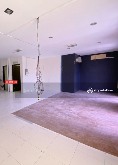 TINGKAT MAHSURI 1ST FLOOR SHOP LOT RENT AT BAYAN BARU 1185 SQFT WITH 2 CARPARK LOT WORTH RENT ...