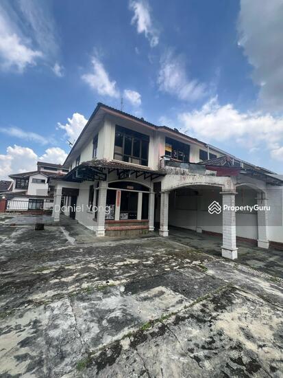 Terrace house at Taman Perling, Jalan sutera kuning perling, Taman ...