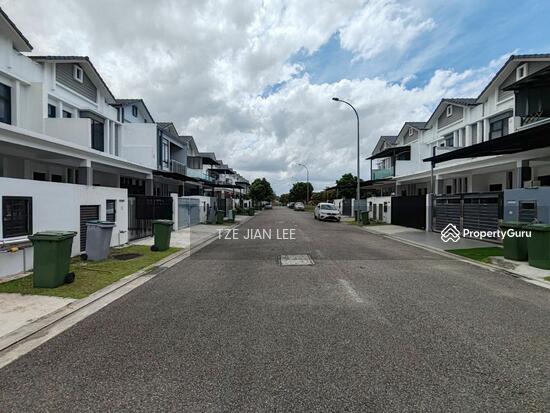 Setia Tropika, Jalan Setia Tropika Utama, Taman Setia Tropika, Tampoi ...