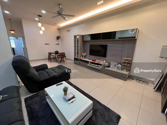 Mount Austin Mounts Austins, Taman Austin Residences , Mount Austin ...