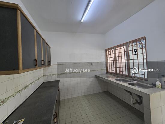 2-storey Terraced House for Sale in Subang Jaya (Selangor) - JeffSally Lee