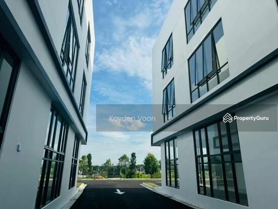 Crest Emerald 3 storey Shoplot, Crest Emerald, Taman Mount Austin ...