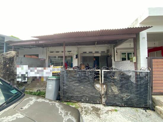 1-storey Terraced House for Sale in Kampung Bukit China (Melaka) - Woon
