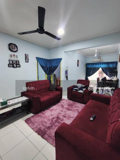 Townhouse for Sale in Taman Bayu Permai (Rawang) - Kelvin