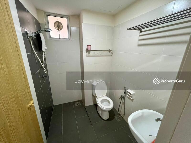 Condominium for Rent at Mahsuri Square - Jayven Poh