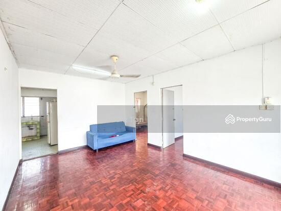 Flat for Sale at PKNS Flat Seksyen 6 - Hafiz Tajri
