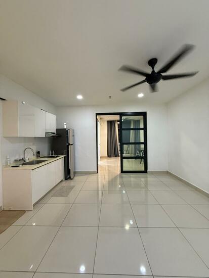 Service Residence for Sale at H2O Residences - Helen Tan