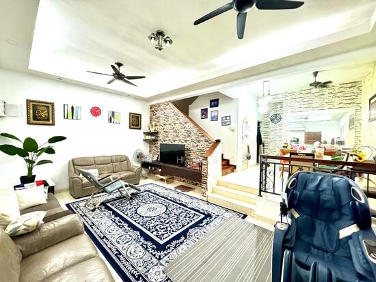 2-storey Terraced House for Sale in Alam Budiman (Shah Alam) - YURI HUSAIN