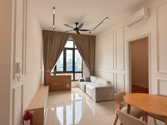 Condominium for Rent at The Maple Residences - Allvin Teh