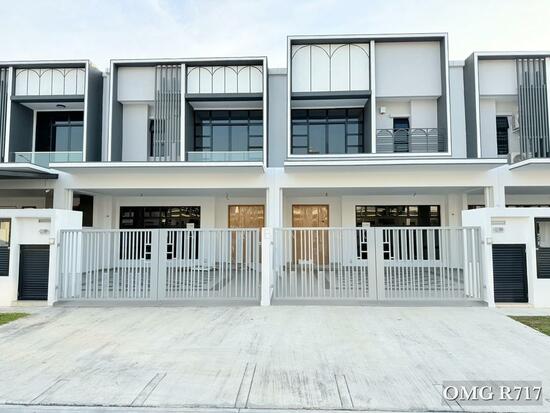 2-storey Terraced House for Sale in Setia Indah 9 (Setia Alam) - Darren Go