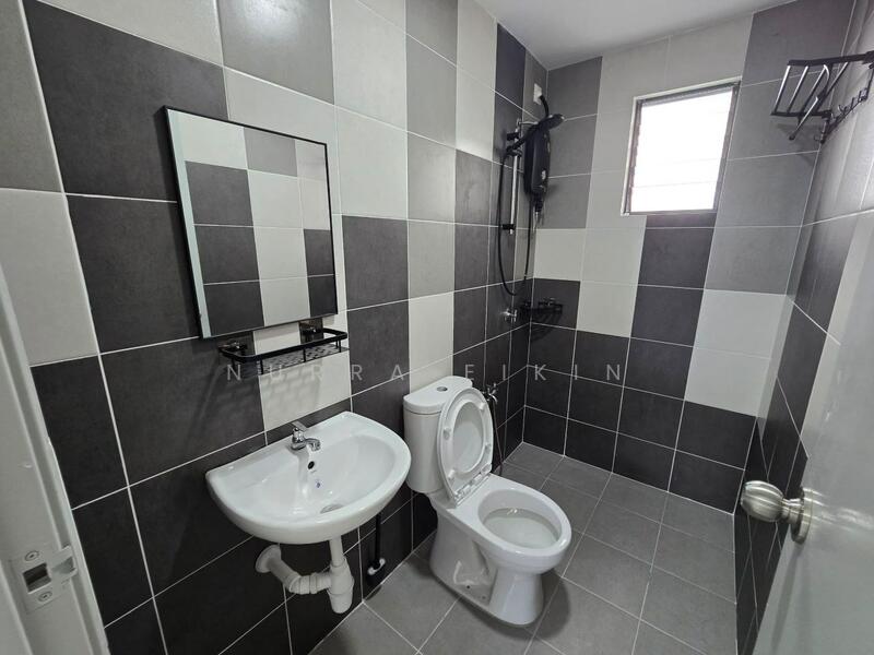 Service Residence for Rent at Residensi Mutiara Kajang 2 - Nurra Eikin