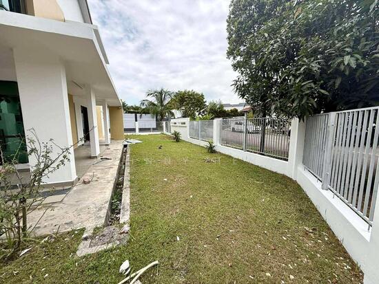 2-storey Terraced House for Sale in Johor Bahru (Johor) - Johnny Heng
