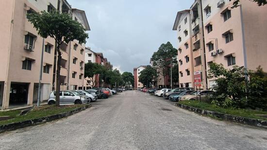 Flat for Sale at Flat PKNS Section 7 - Mohd Jasni Bin Jaafar