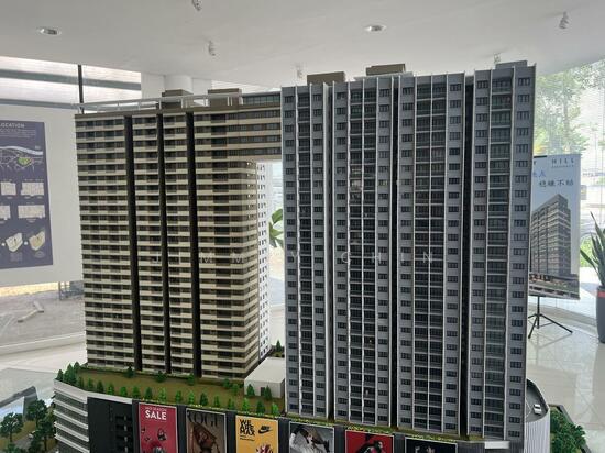 Service Residence for Sale at Parq Residence - Jimmyy Chin
