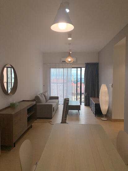 Condominium for Rent at The Holmes 1 - Gin Low