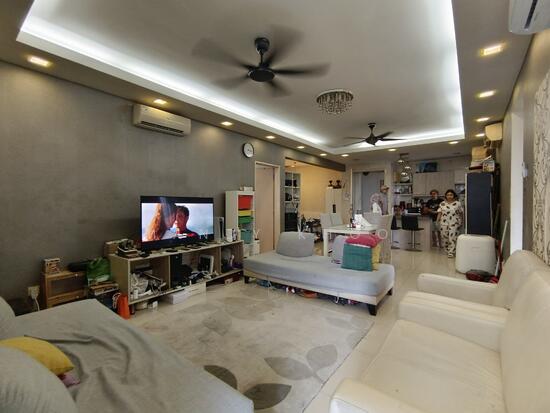 Condominium for Sale at Platinum Hill PV 2 - Mandy Khoo