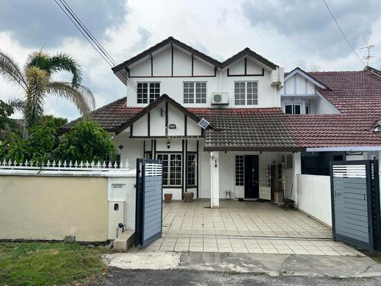 1.5-storey Terraced House for Sale in Usj 6 (Subang Jaya) - Afiqah