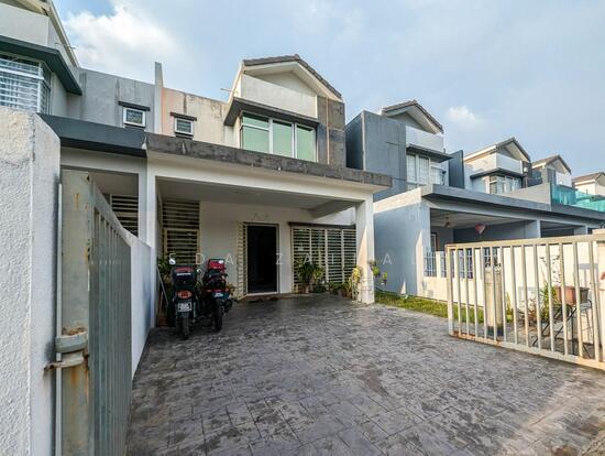 2-storey Terraced House for Sale in Puncak Alam (Selangor) - Eda Zainal