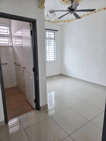 Link Bungalow for Sale in Mutiara Rini (Skudai) - Calvin Lee