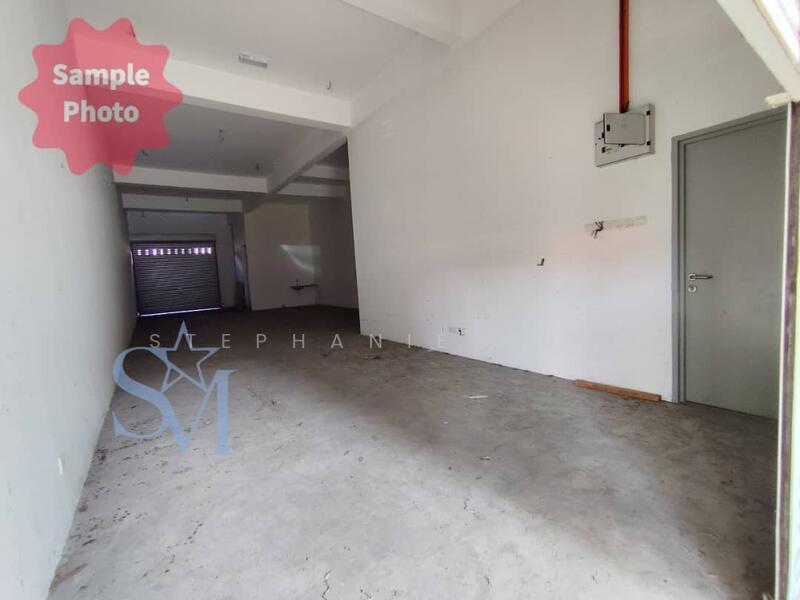 Shop for Sale in Banting (Selangor) - Stephanie Quek