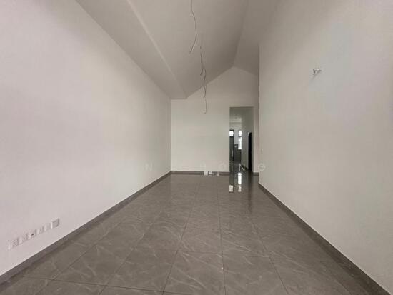Terraced House for Sale in Johor Bahru (Johor) - Jin Chong