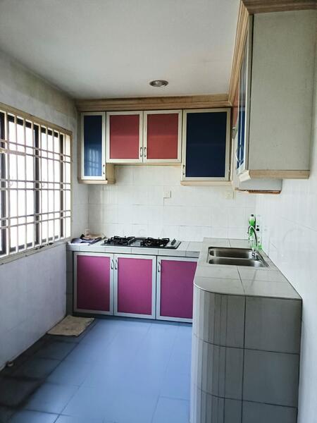 1.5-storey Terraced House for Sale in Taman Perling (Perling) - Erica Ho