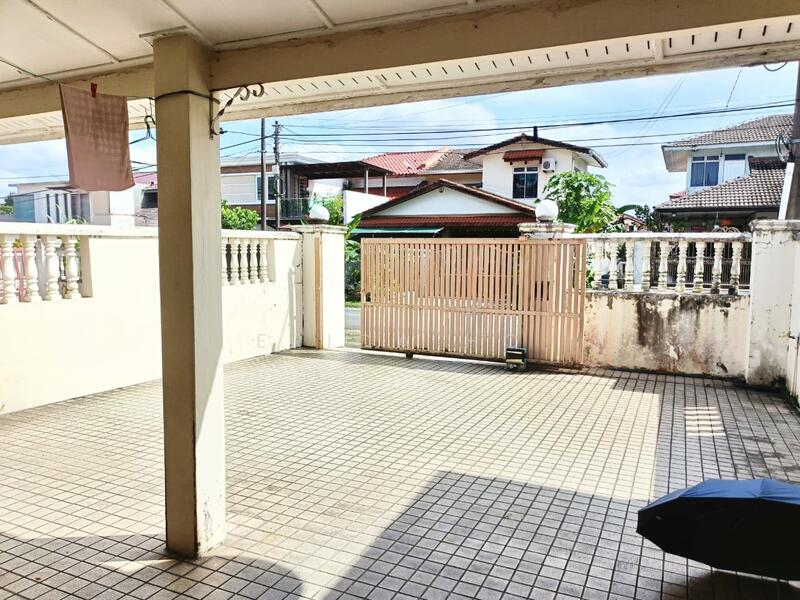 1.5-storey Terraced House for Sale in Taman Perling (Perling) - Erica Ho