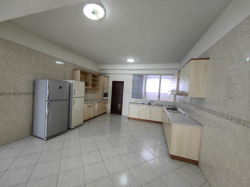 Condominium for Rent at Gurney Beach Resort - Irene Goh